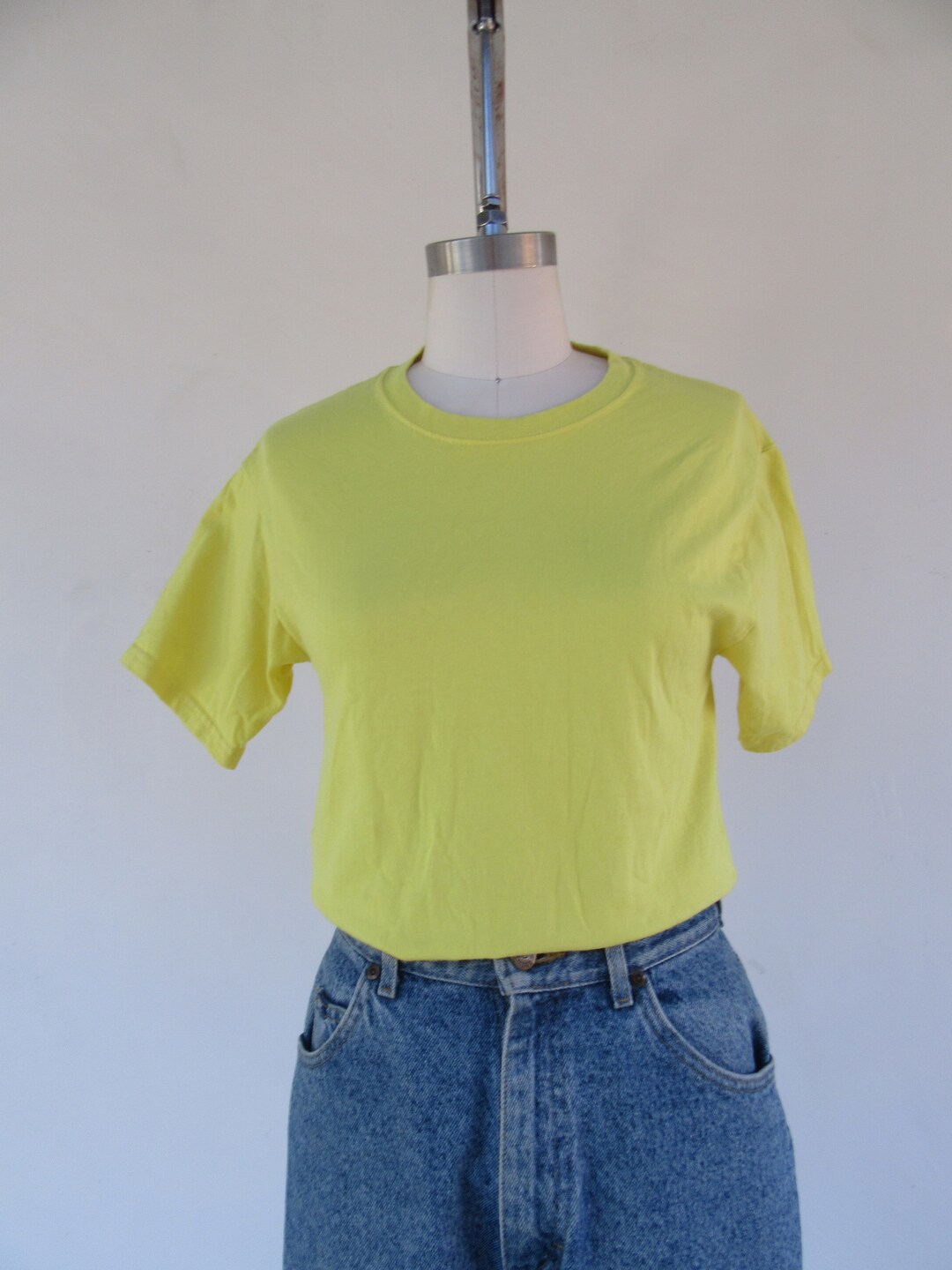 90s All Cotton Bright Yellow Tee Shirt | Short Sleeve Crew Neck Tee Top ...