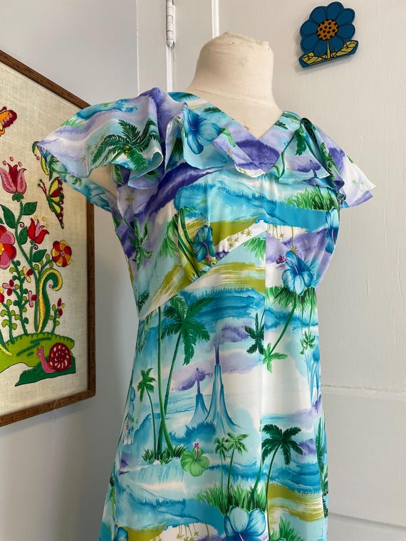 1970s Ruffle Shoulder Hawaiian Maxi Dress / 1970s Kel… - Gem