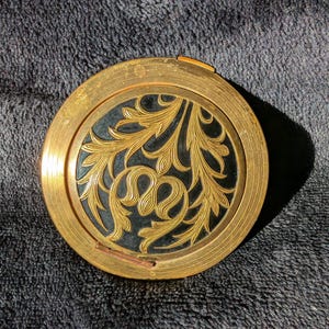 EXTREMELY RARE Vintage Compacts- Elgin, Volupte, Sharon Finn, Dorset ...