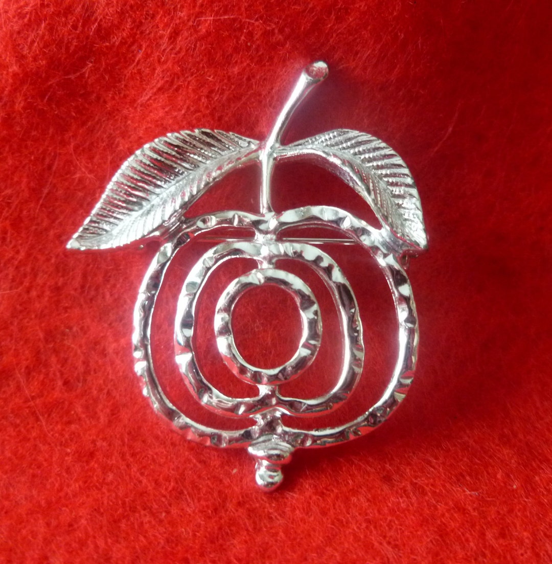 Multiples!! Teacher Gift Idea!! Vintage Sarah Coventry Textured and ...