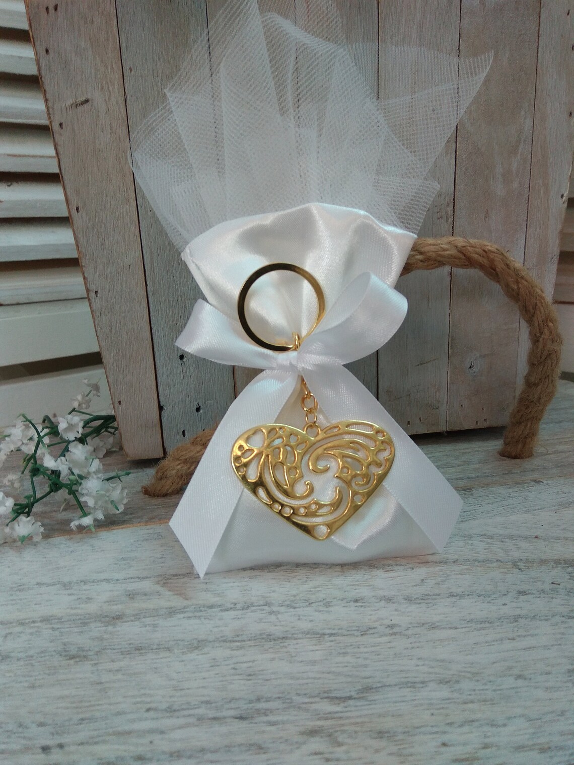 Heart wedding favor-Satin Bag Favor-25 pcs-Gold and white | Etsy