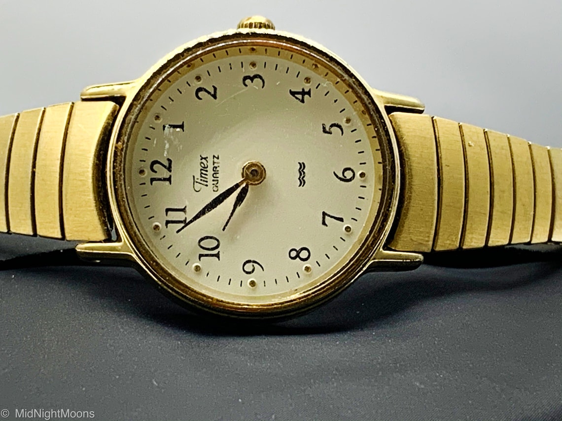 Vintage Timex Quartz Watch with New Battery With Gold Tone | Etsy