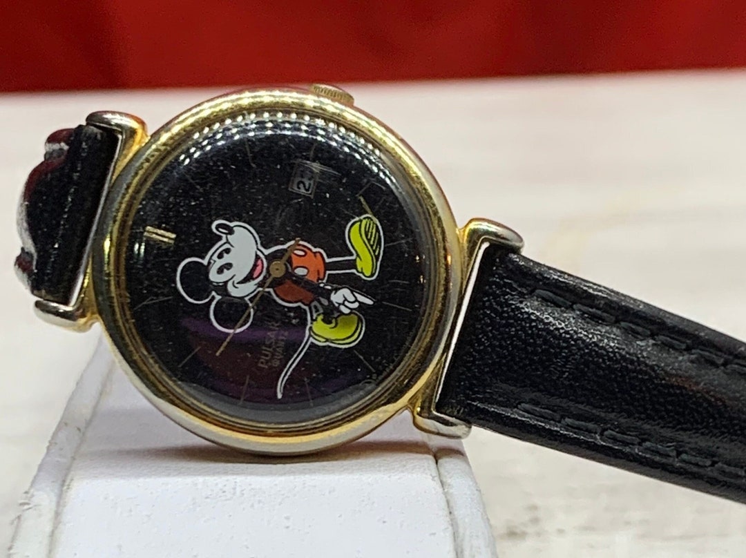 Stilo/pulsar Mickey Mouse Men’s Calendar Gold Quartz Watch - Etsy