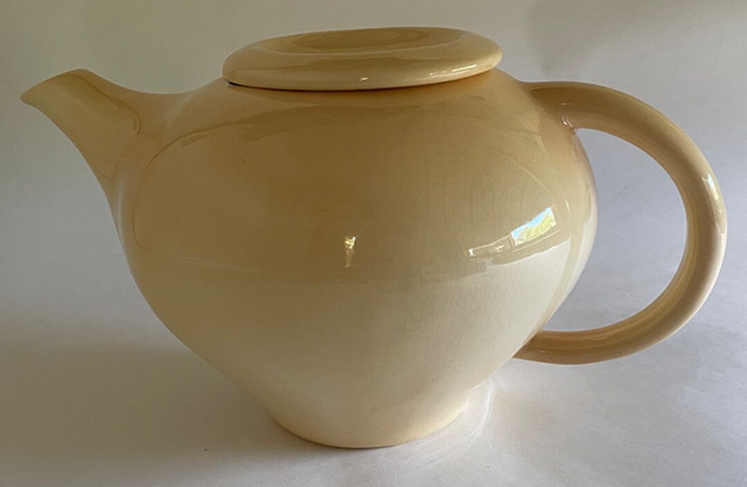 Simple Mid-century Modern Tea Pot - Etsy
