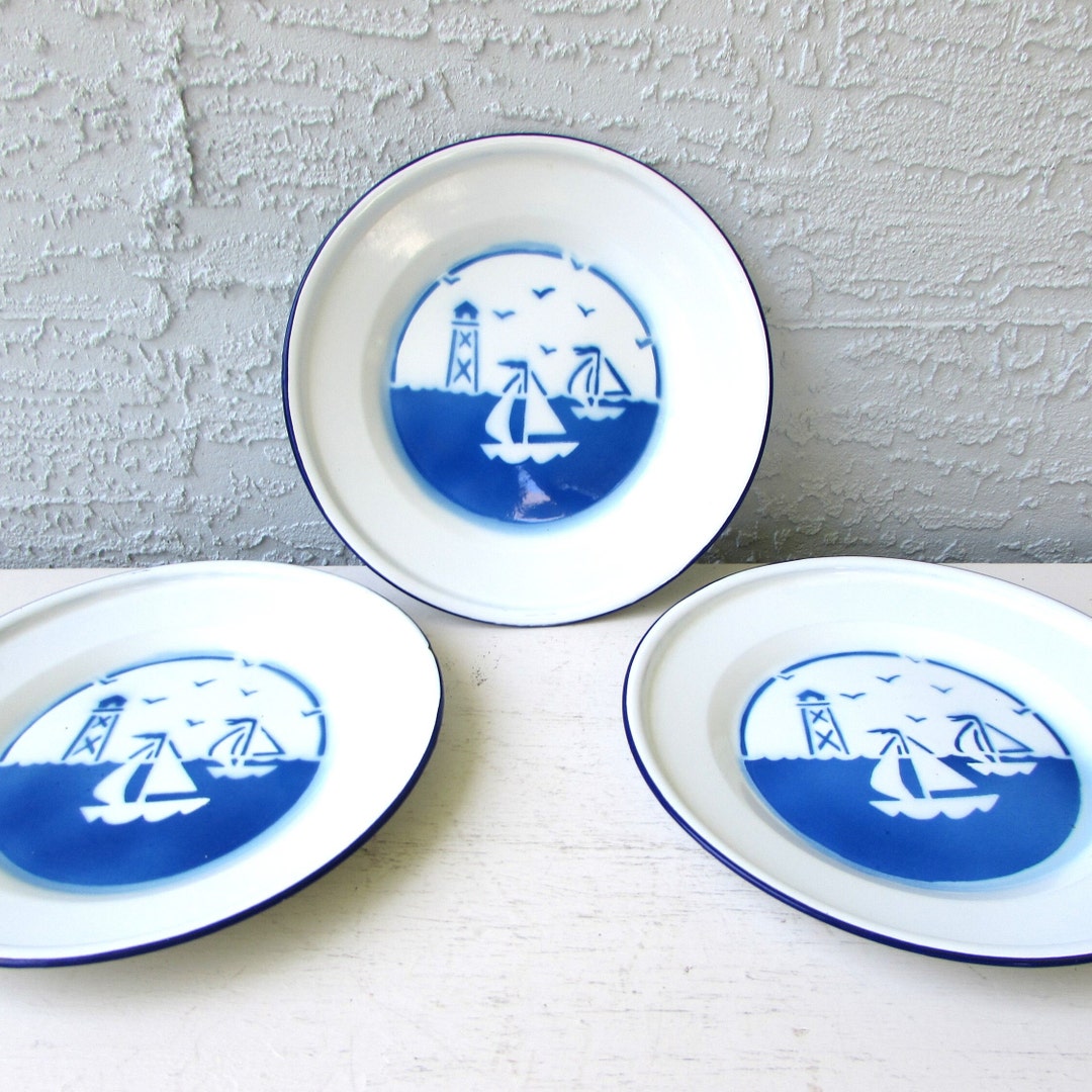 Vintage Tin Sailboat Plates Blue and White Coastal Decor Vintage Old ...