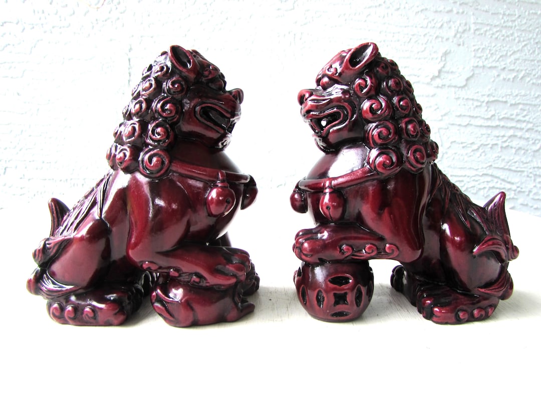Vintage Foo Dogs Red Resin - Chinoiserie Sculpture - Asian Imperial Shi ...