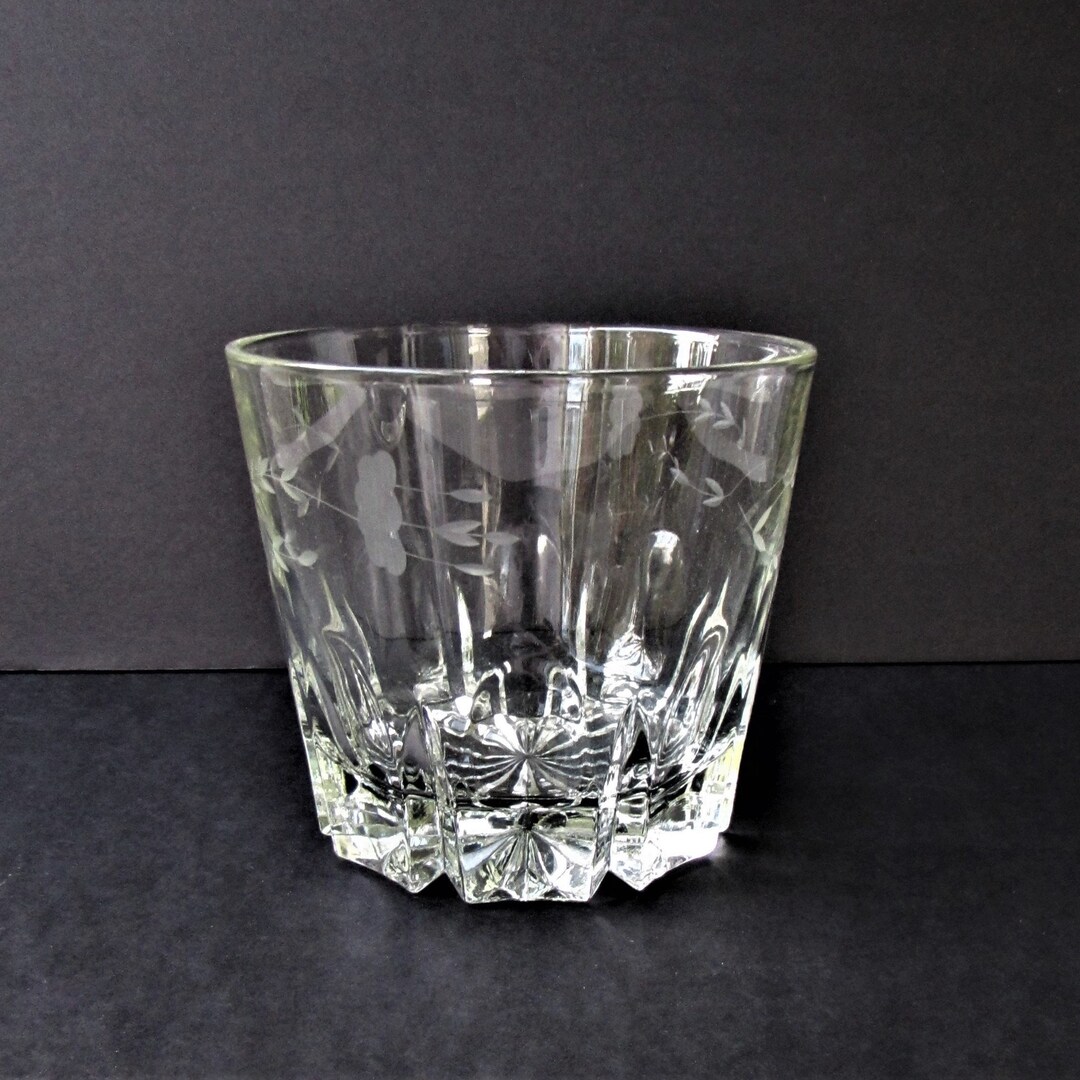 Heavy Etched Crystal Ice Bucket - Very Elegant Crystal Barware Ice ...