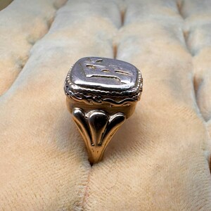 Vintage German Men's Signet Ring, 14k Gold, US Size 8 1/4 - Etsy