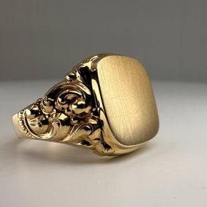 Vintage German Men's Signet Ring, 8k Gold, US Size 12 - Etsy