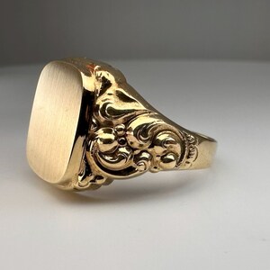 Vintage German Men's Signet Ring, 8k Gold, US Size 12 - Etsy