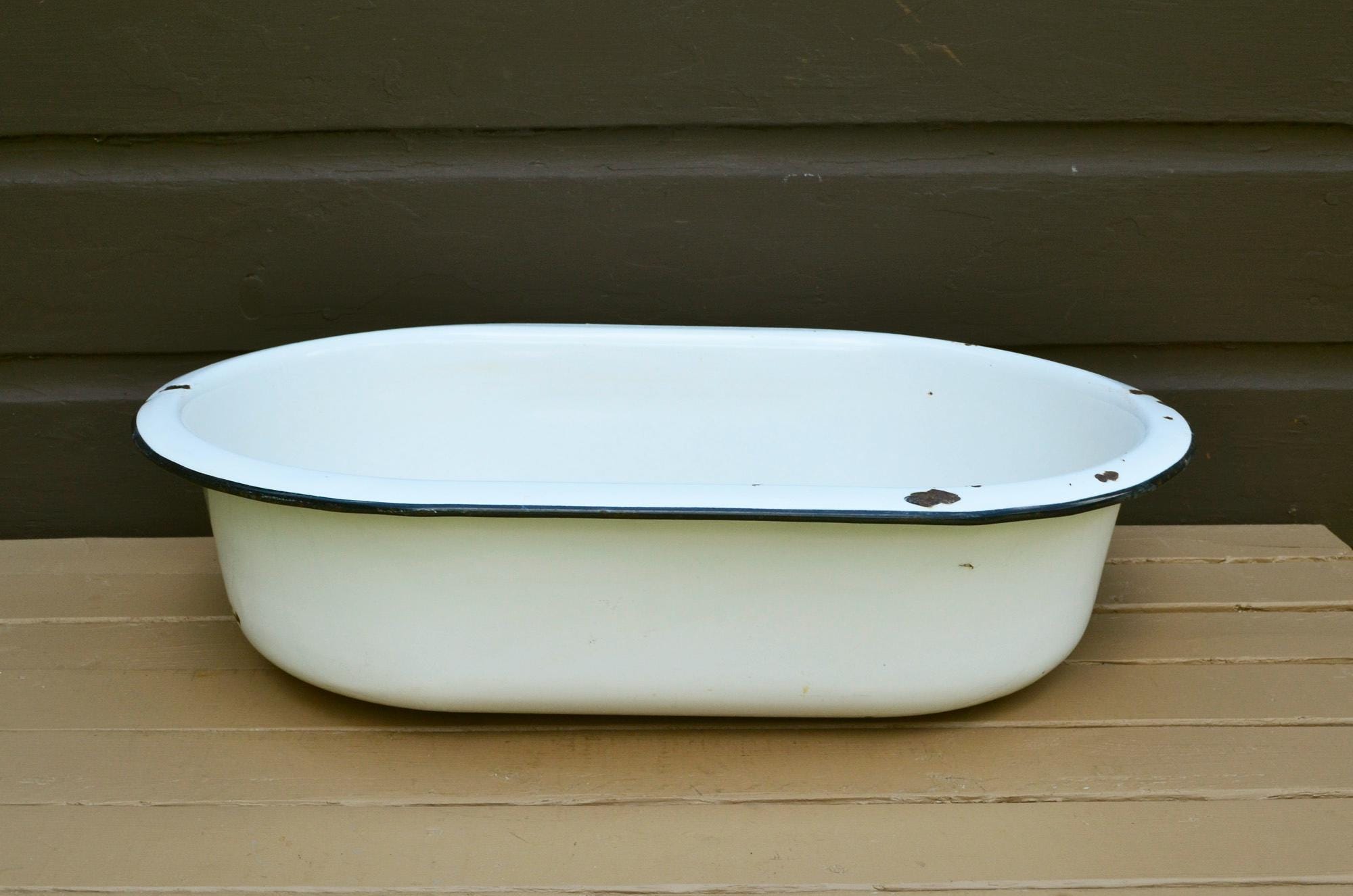 Large Chipped Enamel Baby Bath Tub, Vintage 28" White Enamel Wash Basin ...
