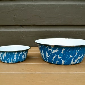 Set of 2 Enamel Bowls, Enamel Pans, Vintage Blue and White Enamelware ...