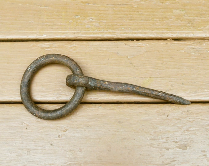 Antique Iron Hitching Post Ring, Rustic Iron Ring and Spike End, Ox ...