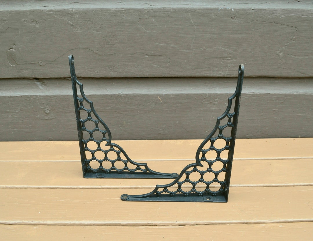 Cast Iron Shelf Brackets, Antique Victorian 7" by 9" Fancy Cast Iron ...