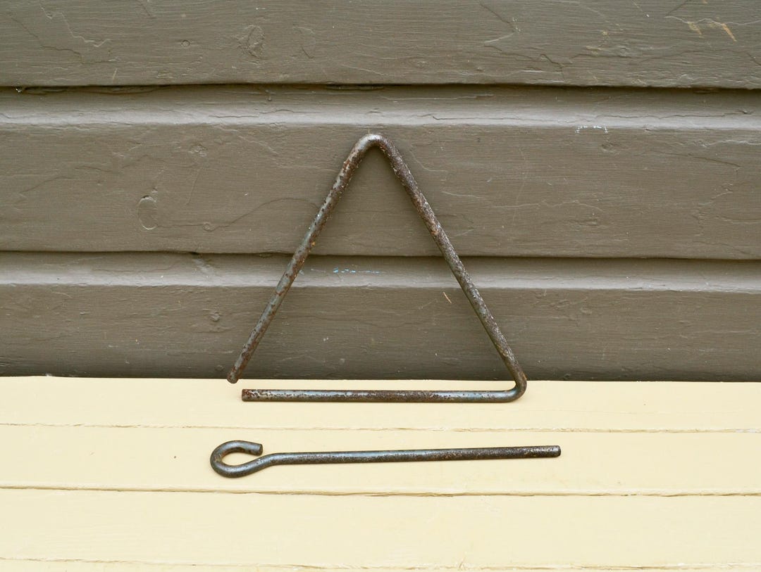 Rustic Triangle Dinner Bell, Forged Iron Triangle Bell, Triangle Chime ...