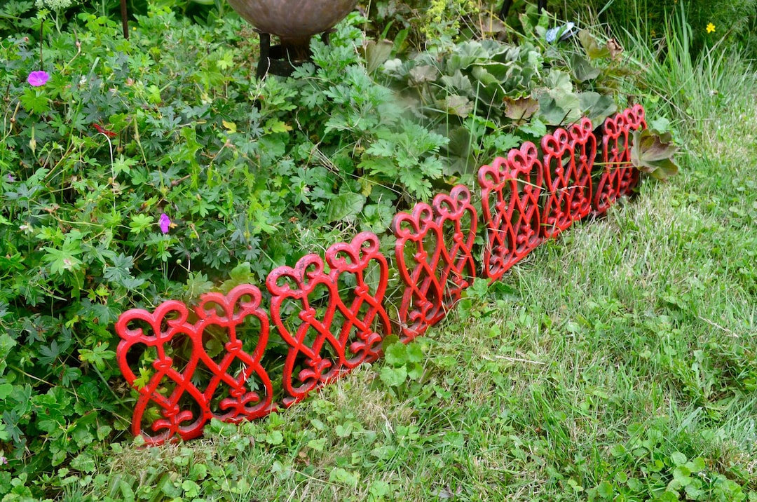 Set of 6 Cast Iron Garden Edging, Antique Red Painted Fence Edging - Etsy
