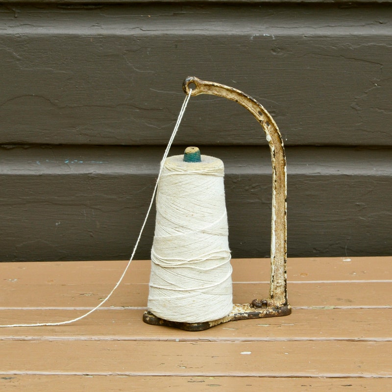 String Holder - Etsy