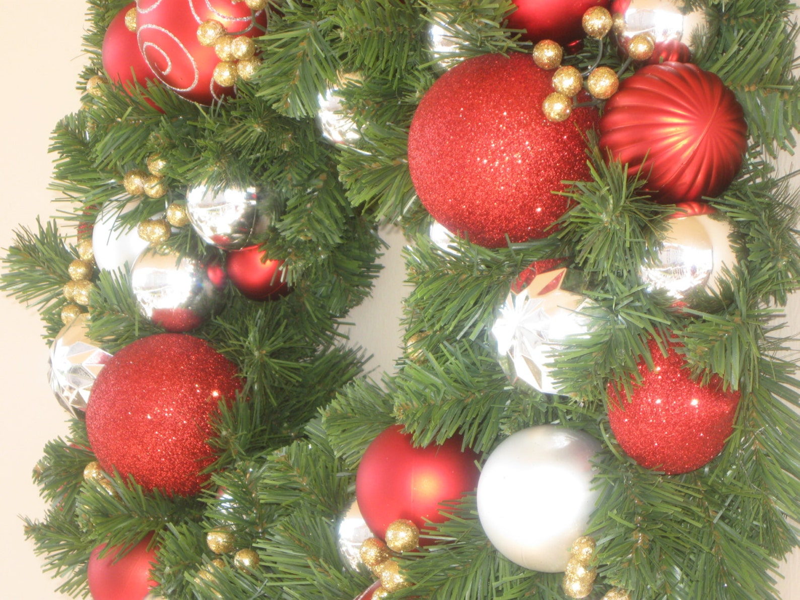 Comfy Christmas Wreath - Etsy