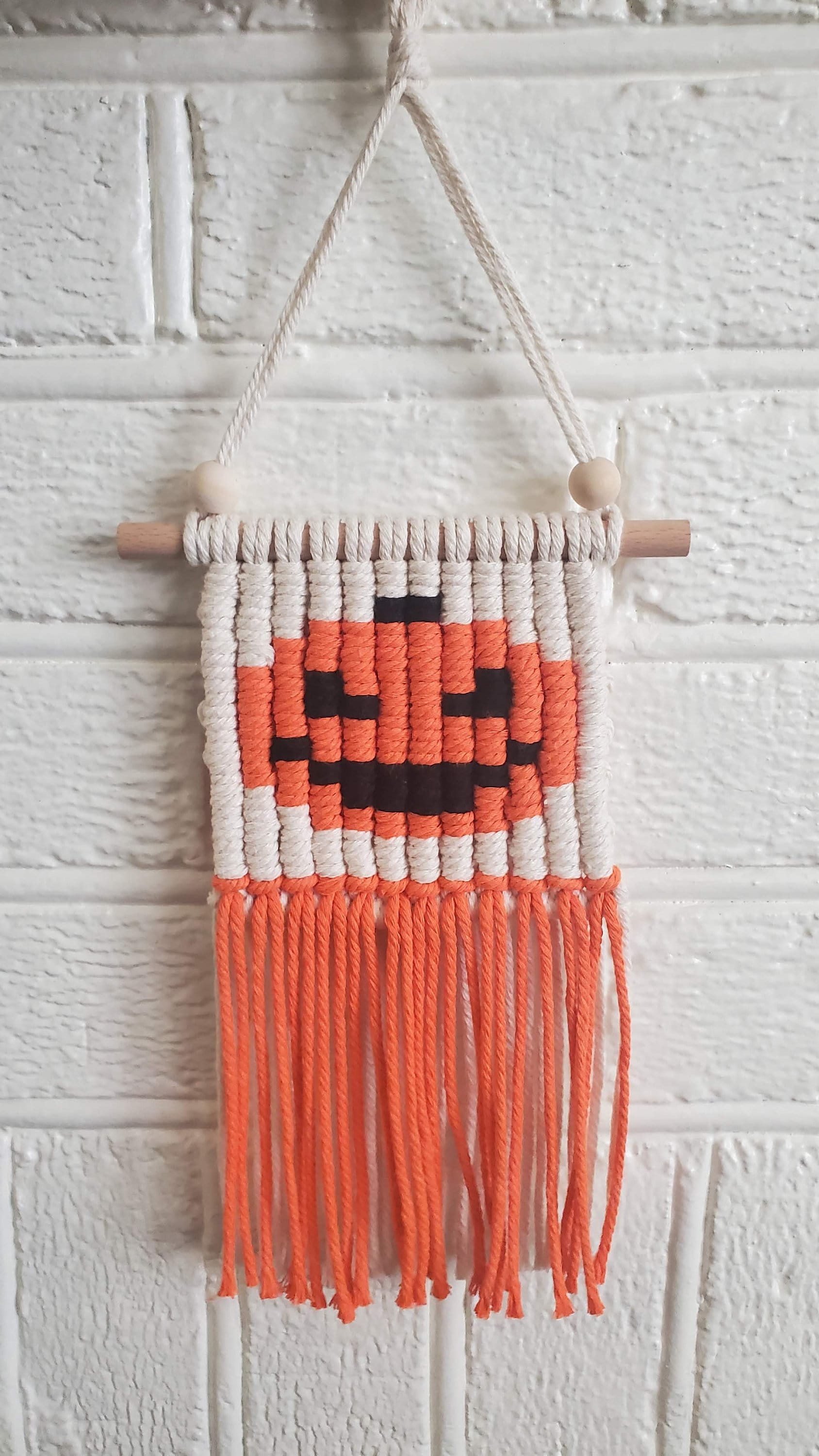 Halloween Jack O'lantern Pixel Art Macrame - Etsy