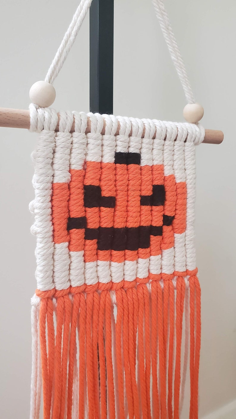 Halloween Jack O'lantern Pixel Art Macrame - Etsy