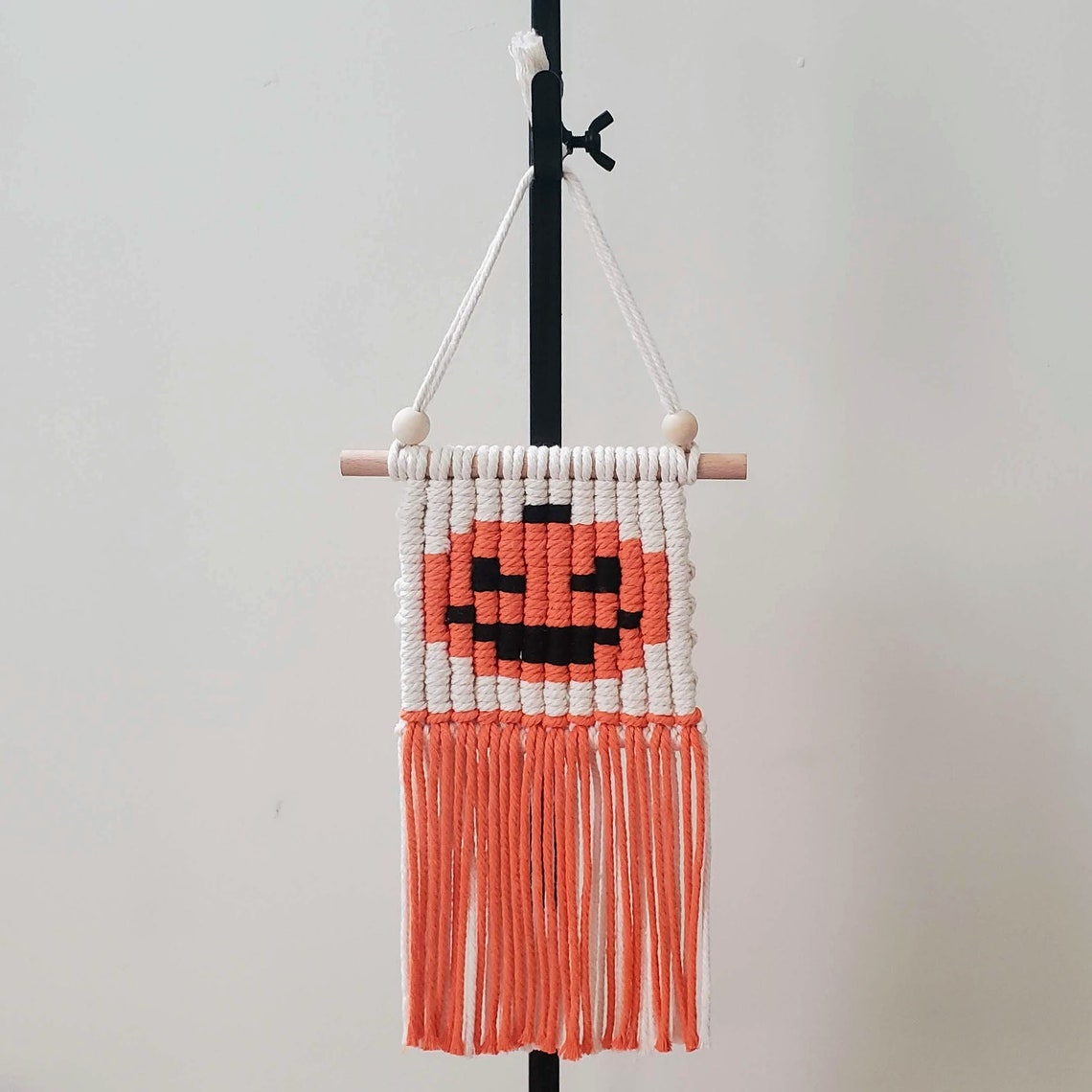 Halloween Jack O'lantern Pixel Art Macrame - Etsy