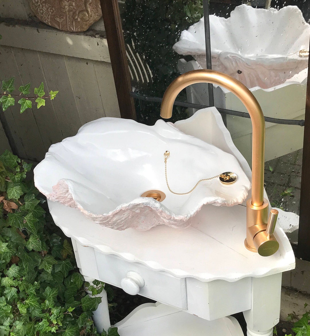 Small Clam Shell Bathroom Sink Wash Basin Bowl Vessel Vanity Counter ...