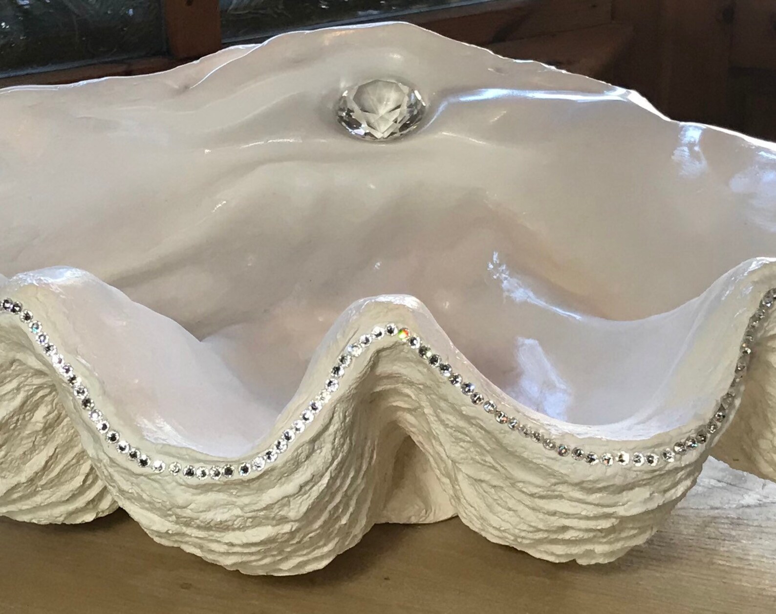 Giant Clam Shell Gem Encrusted liberty Limited - Etsy UK