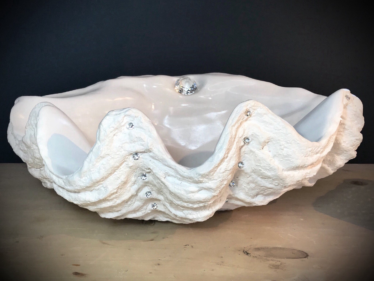 Giant Clam Shell Gem Encrusted "tiffany" Sculpture Art Limited Edition ...