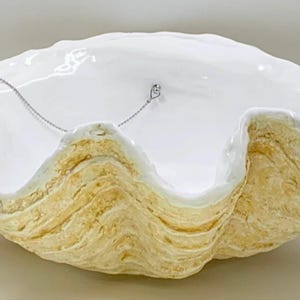 Giant Clam Shell Bathroom Sink Wash Basin Vessel Bowl in Caramel ...