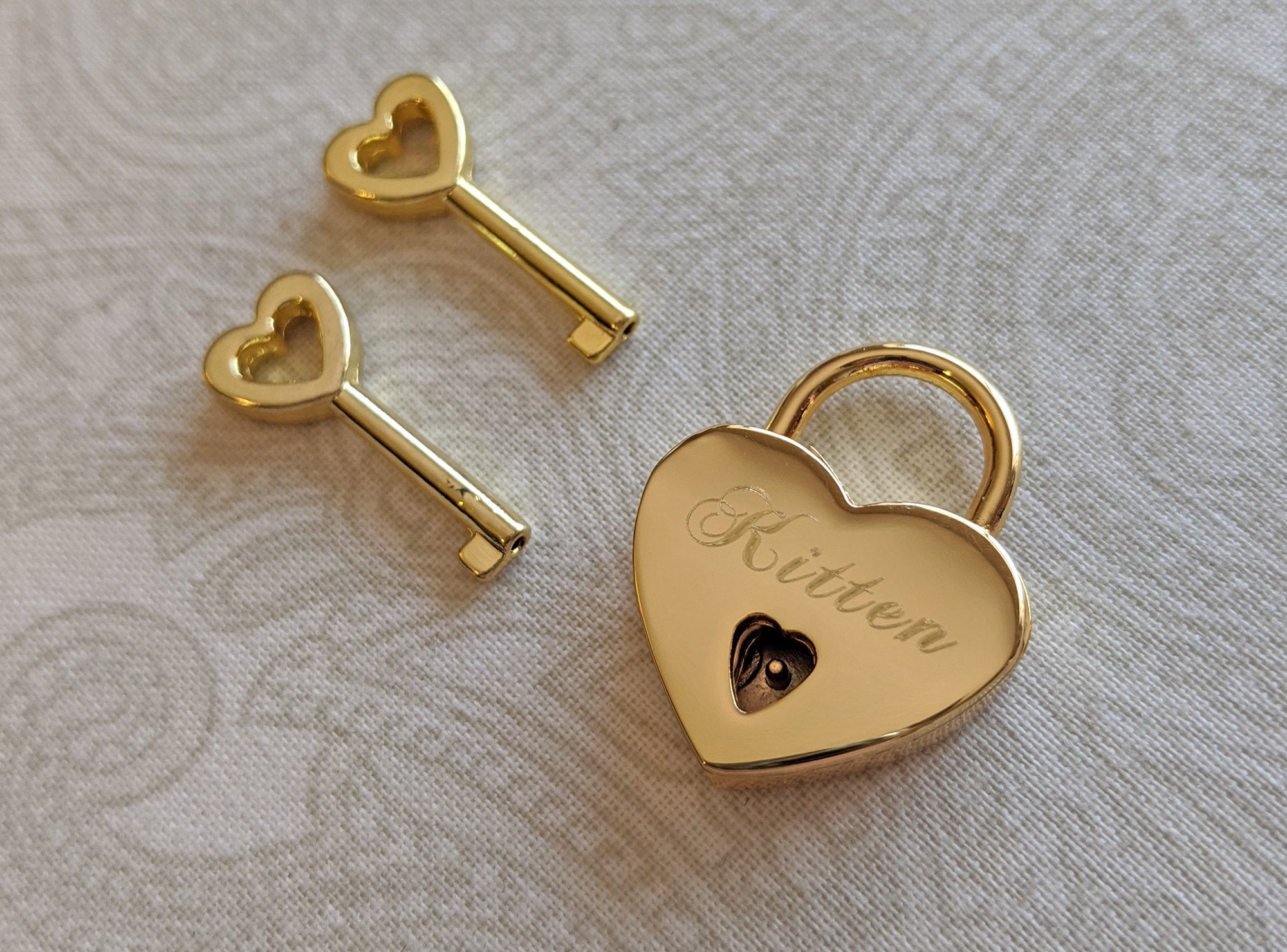 Small Gold Tone Heart Lock Padlock - Personalized Diamond Engraving ...