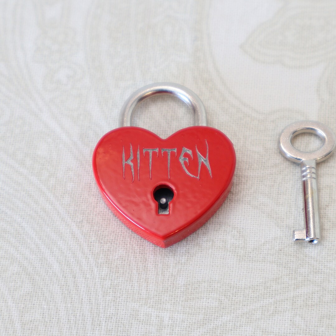 Small Red Heart Lock Padlock - Personalized Diamond Engraving | PLEASE ...