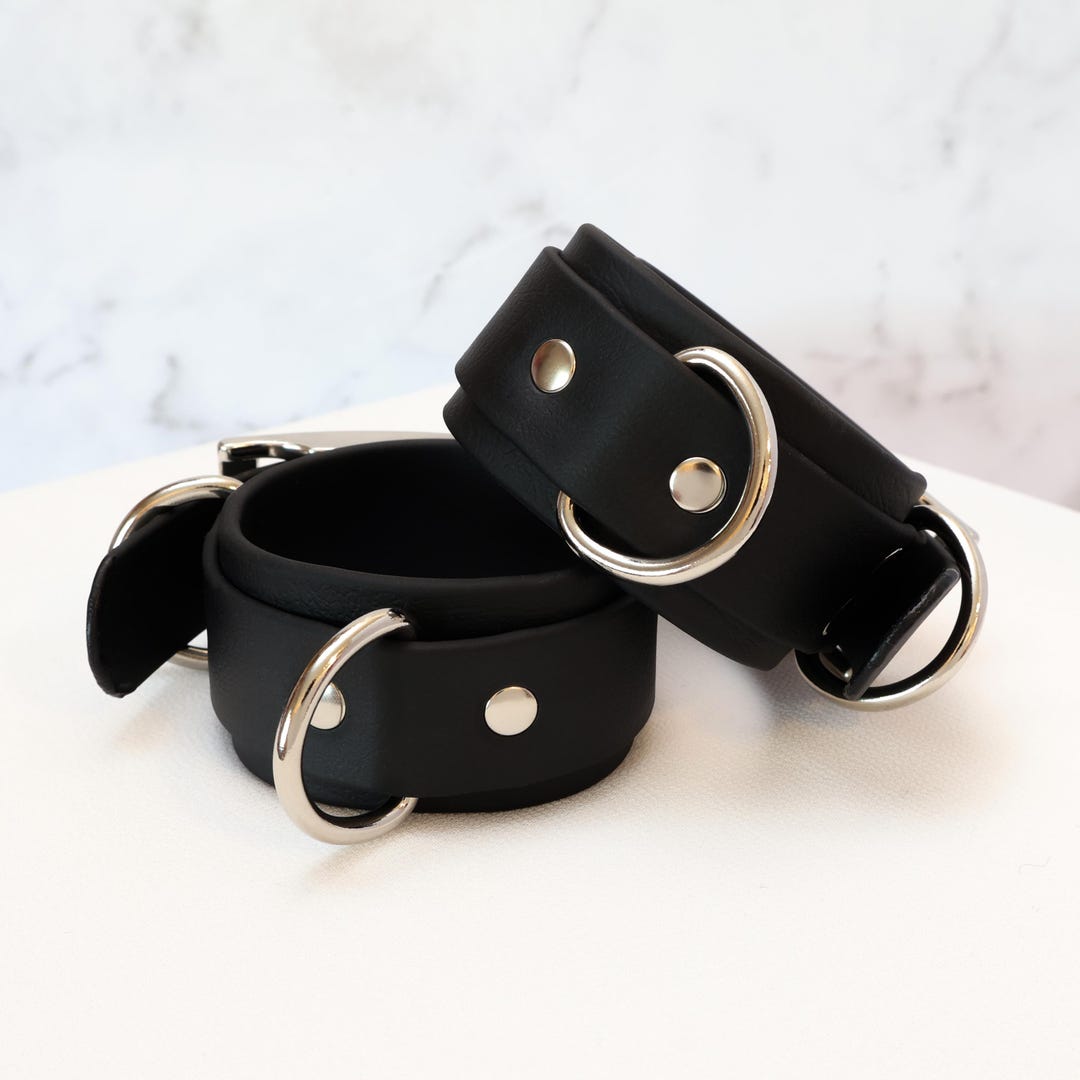 1.5" Layered Buckling Full Overlap Cuffs 1" D-ring | Durable, Heavy ...