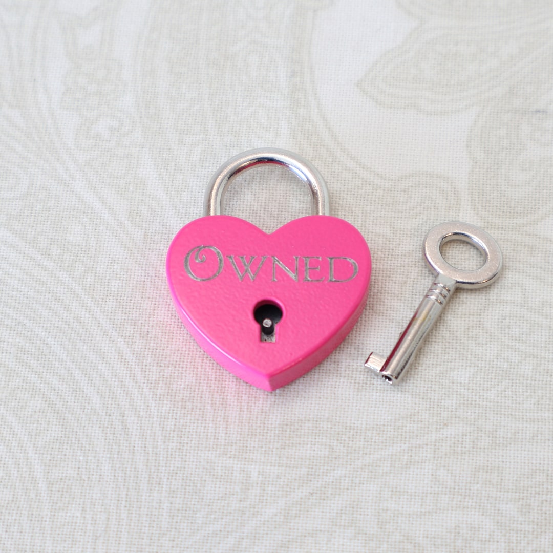 Small Hot Pink Heart Lock Padlock - Personalized Diamond Engraving ...