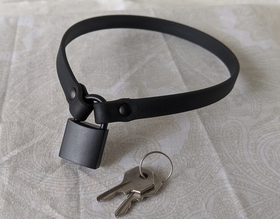 3/8 Vegan Leather Black Heart Lock Collar Choker Slim, Comfortable ...