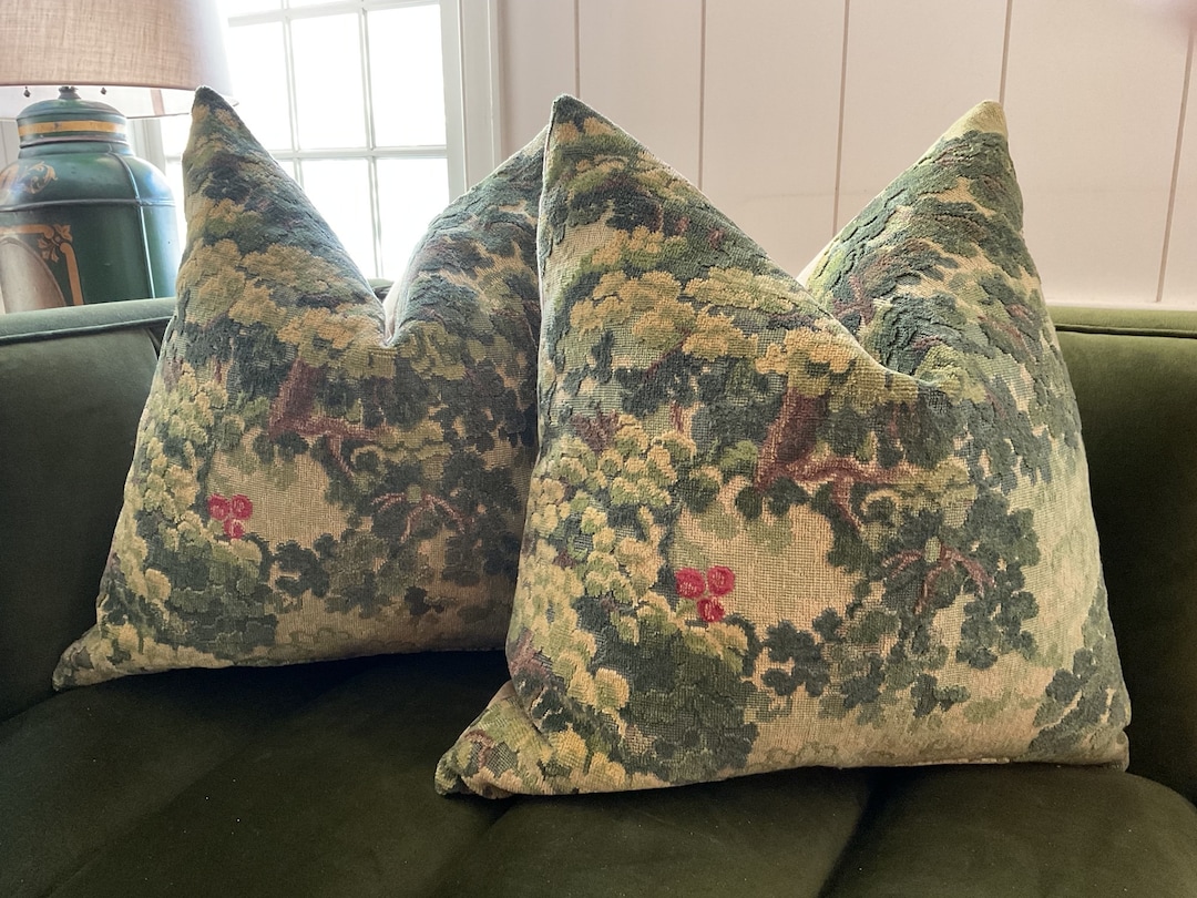 Scalamandre “marly” Verdure Cut and Uncut Velvet Covers in Forest Green ...