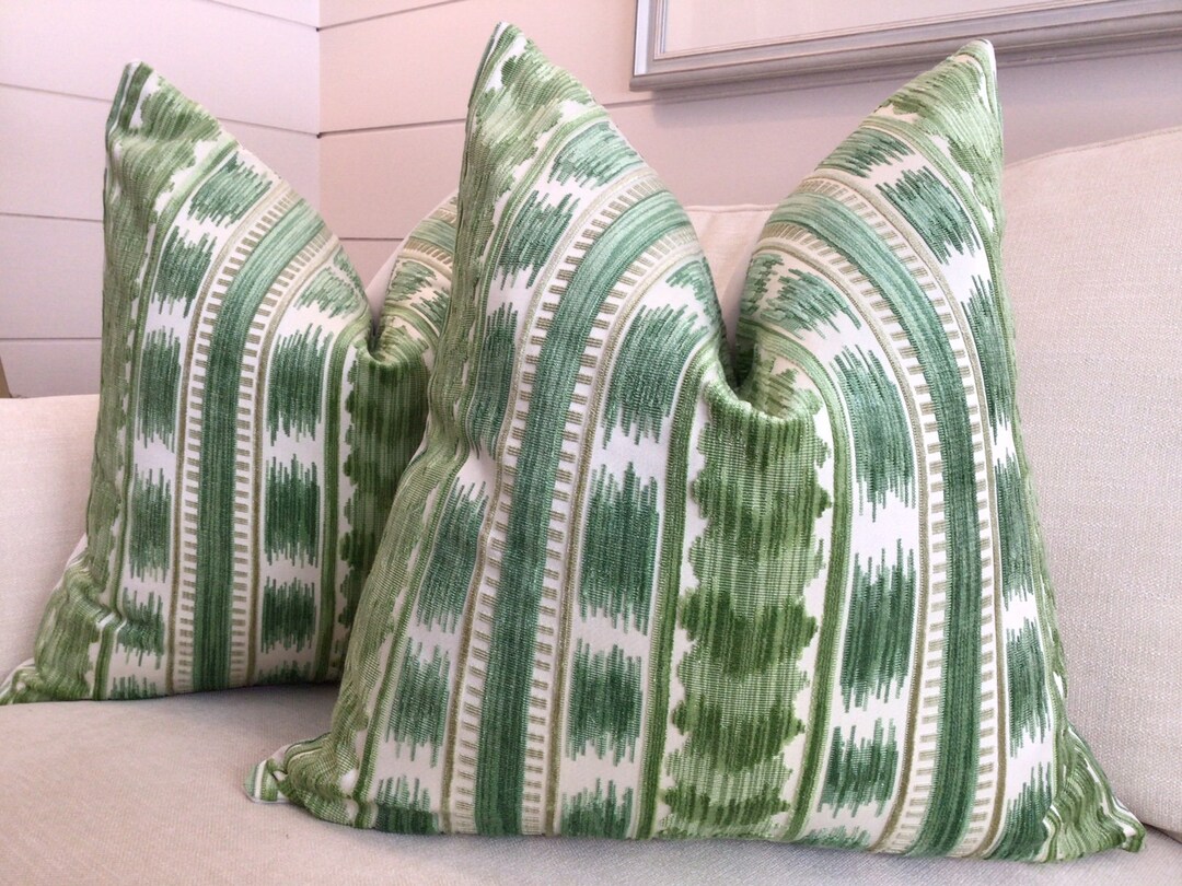 Brunschwig and Fils "bayeaux" Velvet in Fern Pillow Covers - Etsy