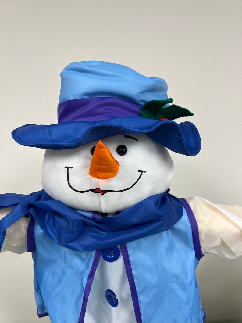 Vintage Gemmy Holiday Friends Snowman Musical Animated Sways and Sings ...