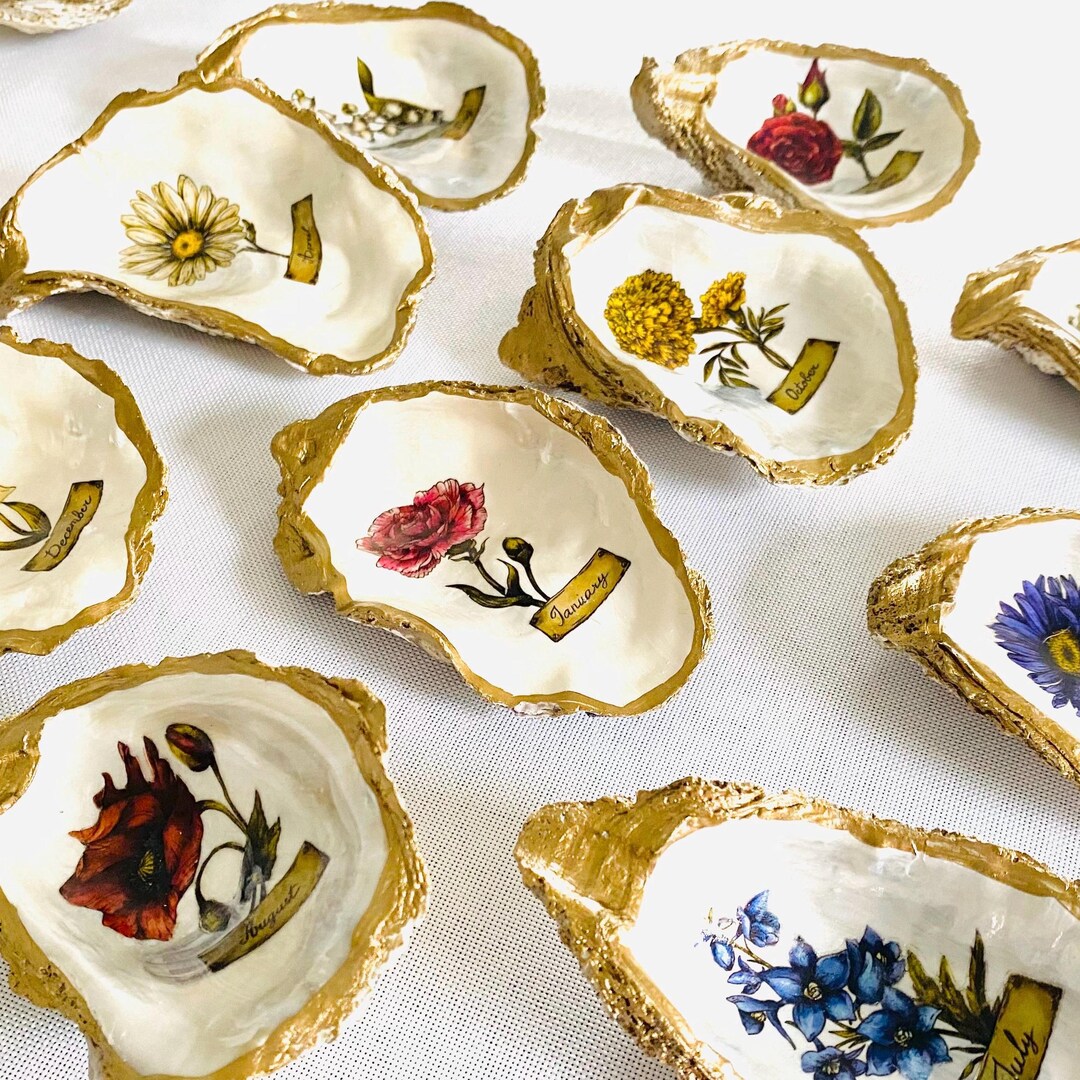 Birth Flower Custom Oyster Shell Ring Dish, Birth Month Flower Custom ...