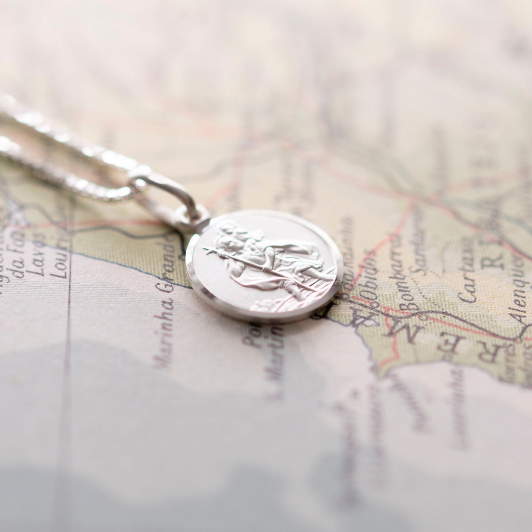 Sterling Silver St Christopher Pendant Necklace | Round | Gift Box ...