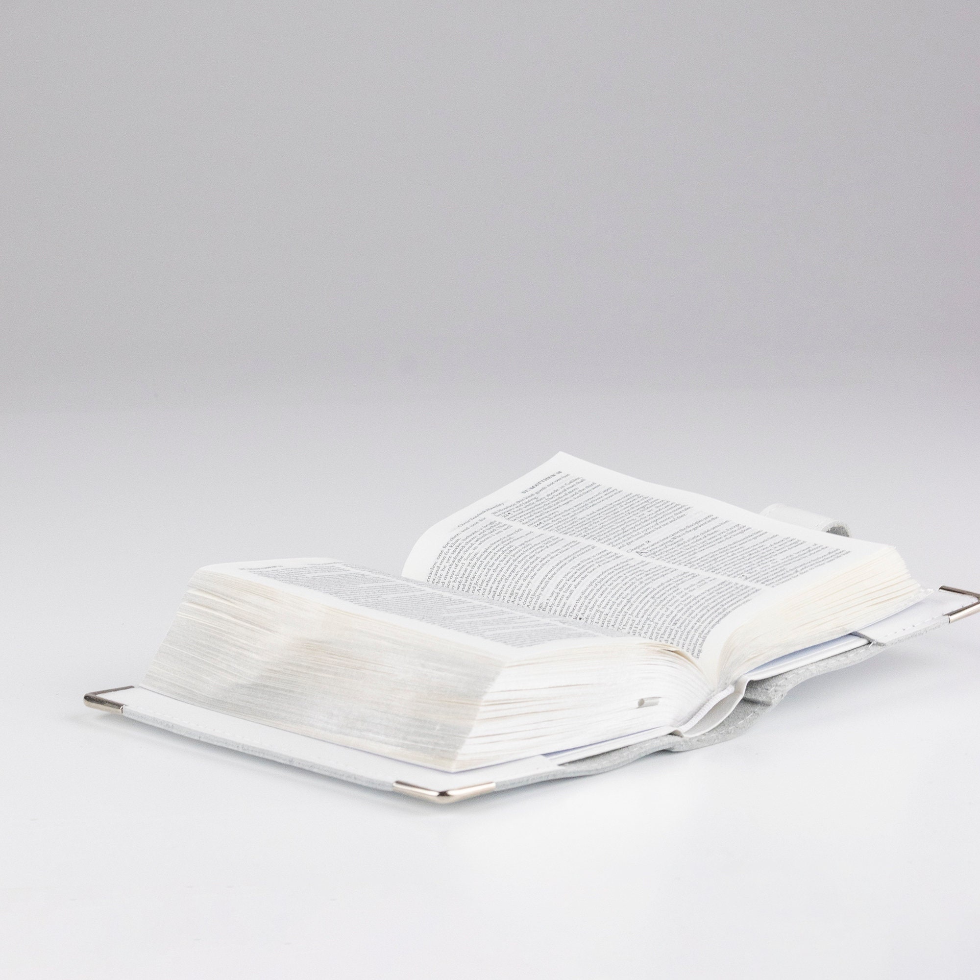 White Leather Bible Cover & KJV Bible or Christening Bible - Etsy UK