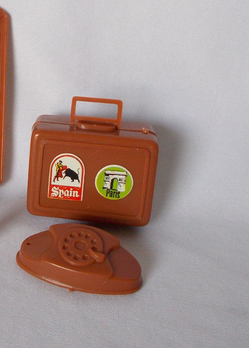 Toys Dolls & Action Figures Barbie Doll Accessories Busy Holdin' Hands ...