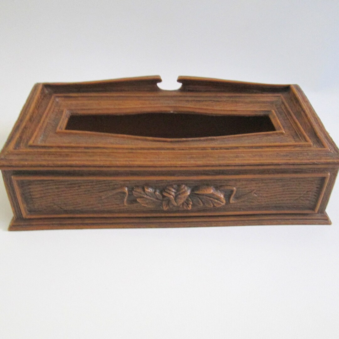 Colonial Style Tissue Box Cover Faux Carved Woodgrain Plastic Tissue ...
