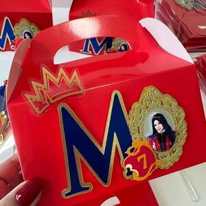 Descendants Favor Box, Personalized Evie Gable Favor Box, Descendants ...