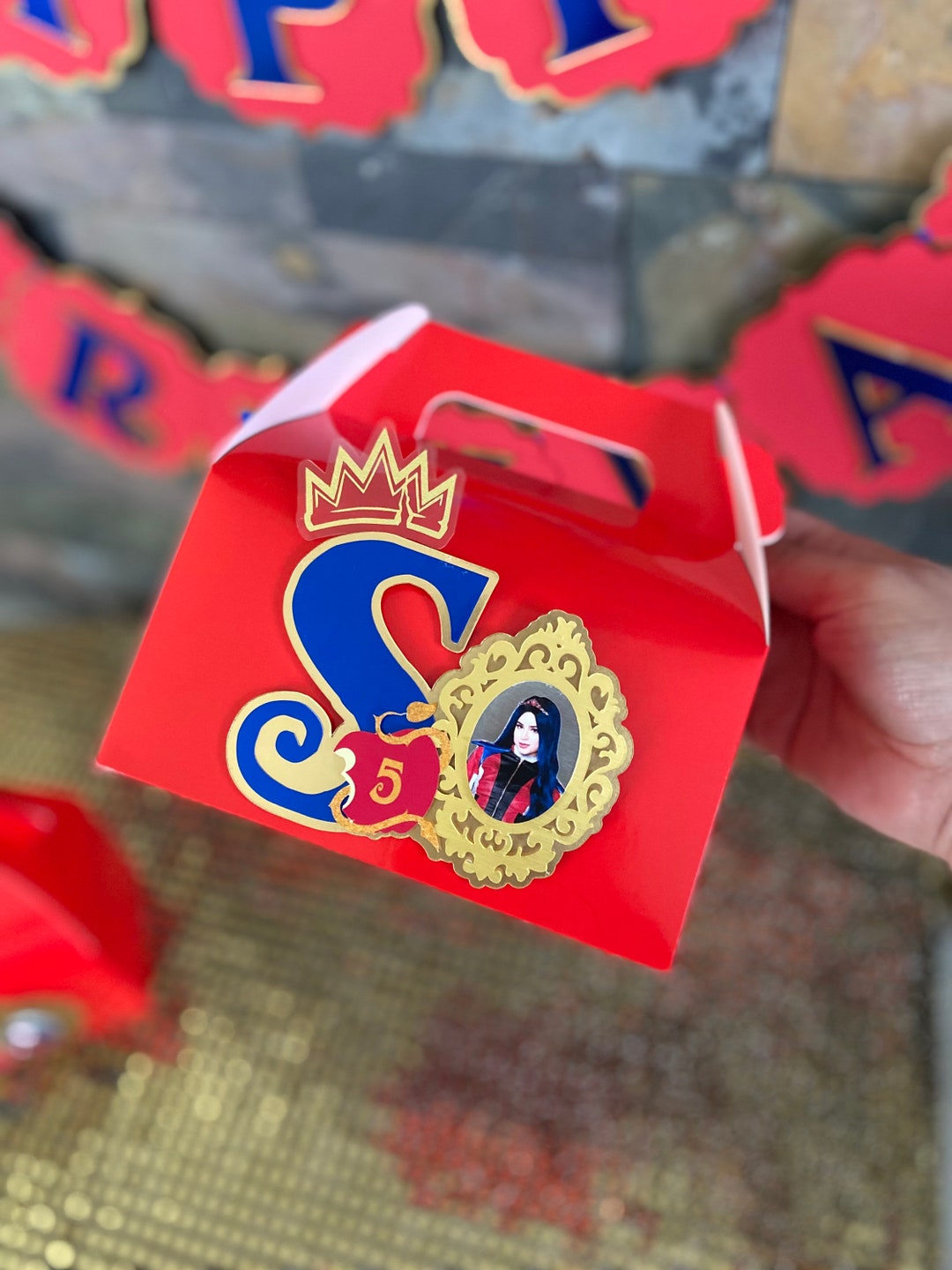 Descendants Favor Box, Personalized Evie Gable Favor Box, Descendants ...