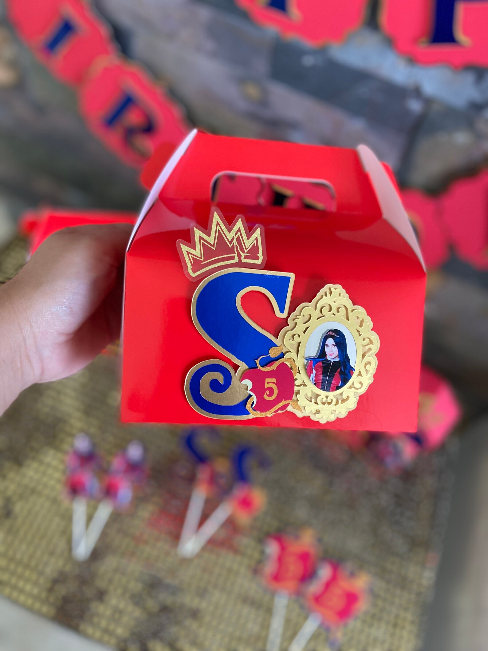 Descendants Favor Box Personalized Evie Gable Favor Box - Etsy