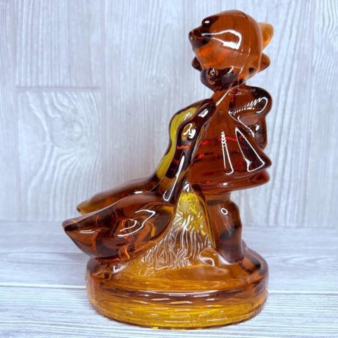 Vintage LE Smith Glass Amber Girl With Geese Ducks Glass Figurine 7 ...
