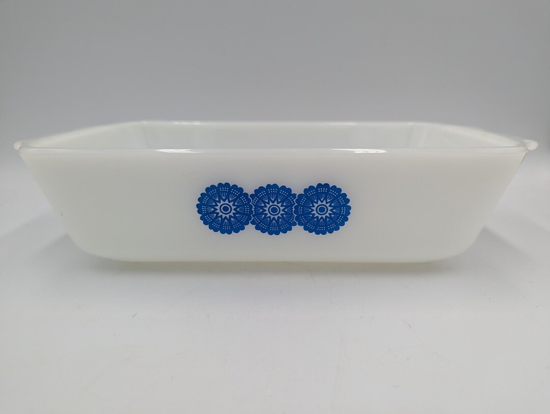 Anchor Hocking PYREX MCM Blue Spiral Pattern Loaf Pan - Etsy