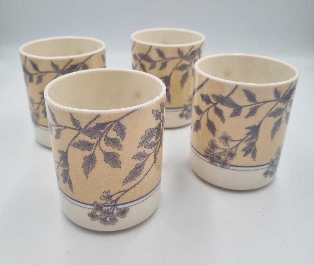 Vintage Made in France ARCOPAL Coffee Mugs Set of 4 - Etsy