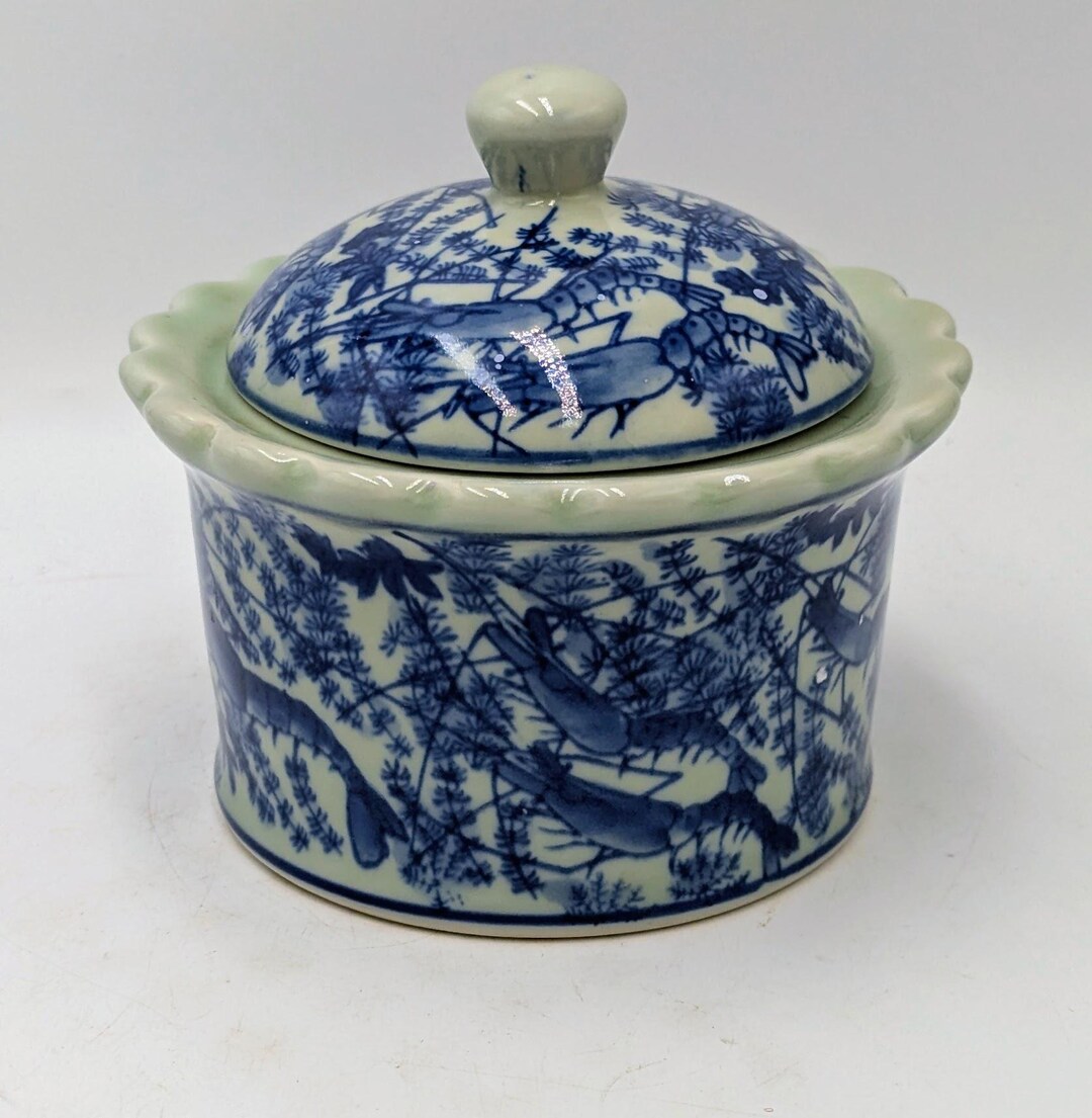 Vintage Blue and White Asian Bowl With Lid, Prawns and Flower Pattern ...