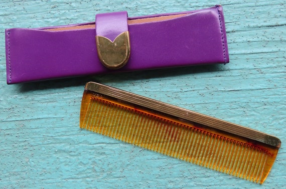 Vintage Comb in Leather Case - Gem